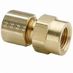 3/8-1/4 FEMALE CONNECTOR